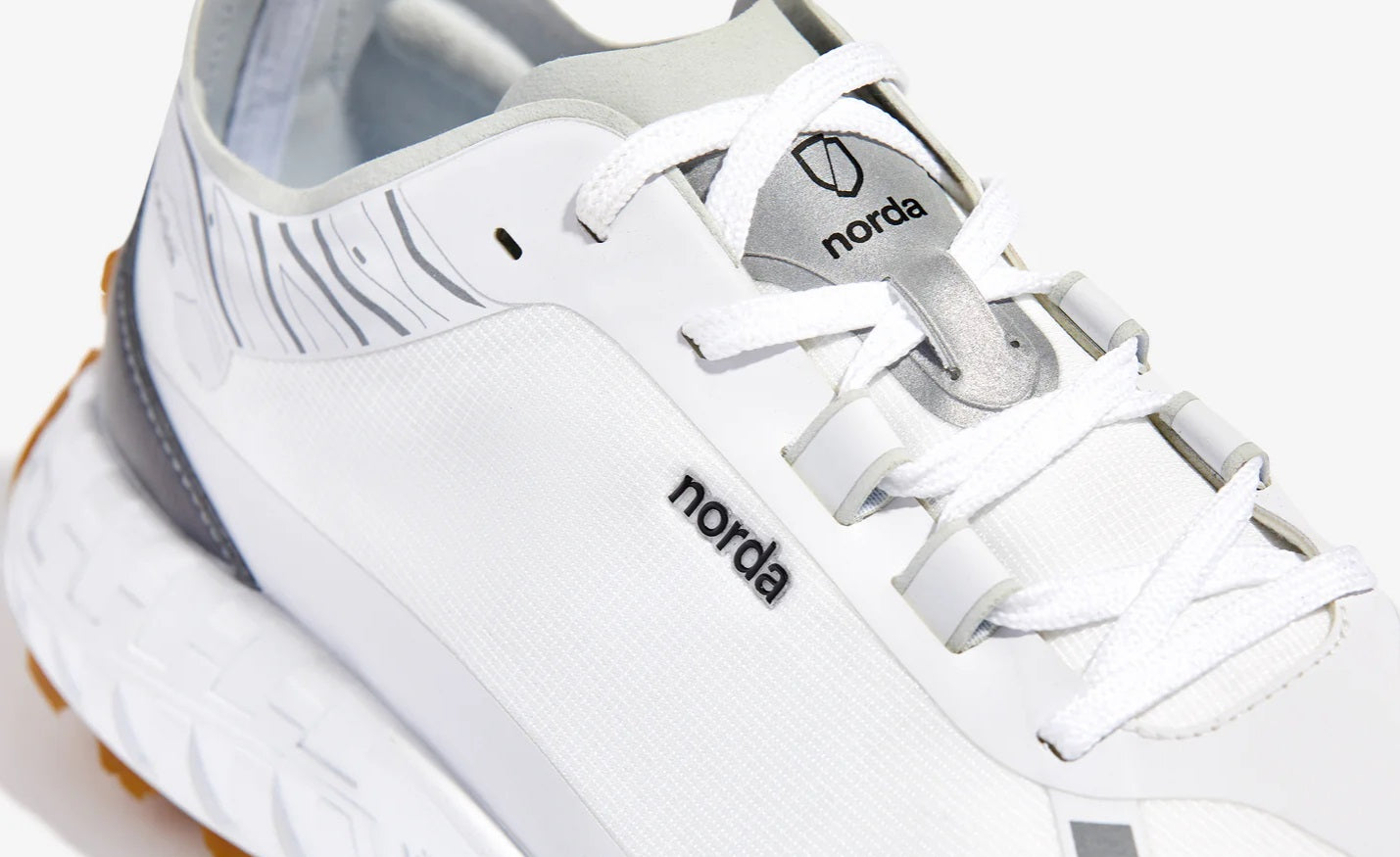 Red Dot Running Company - norda - 001 Core - White/Gum - Men's